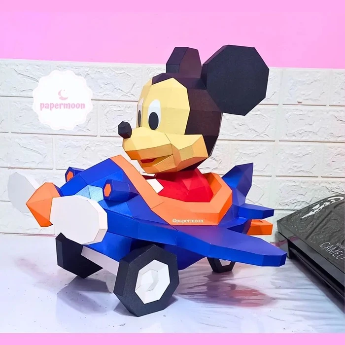 #1 Train Disney: Mickey Baby Low Poly Papercraft