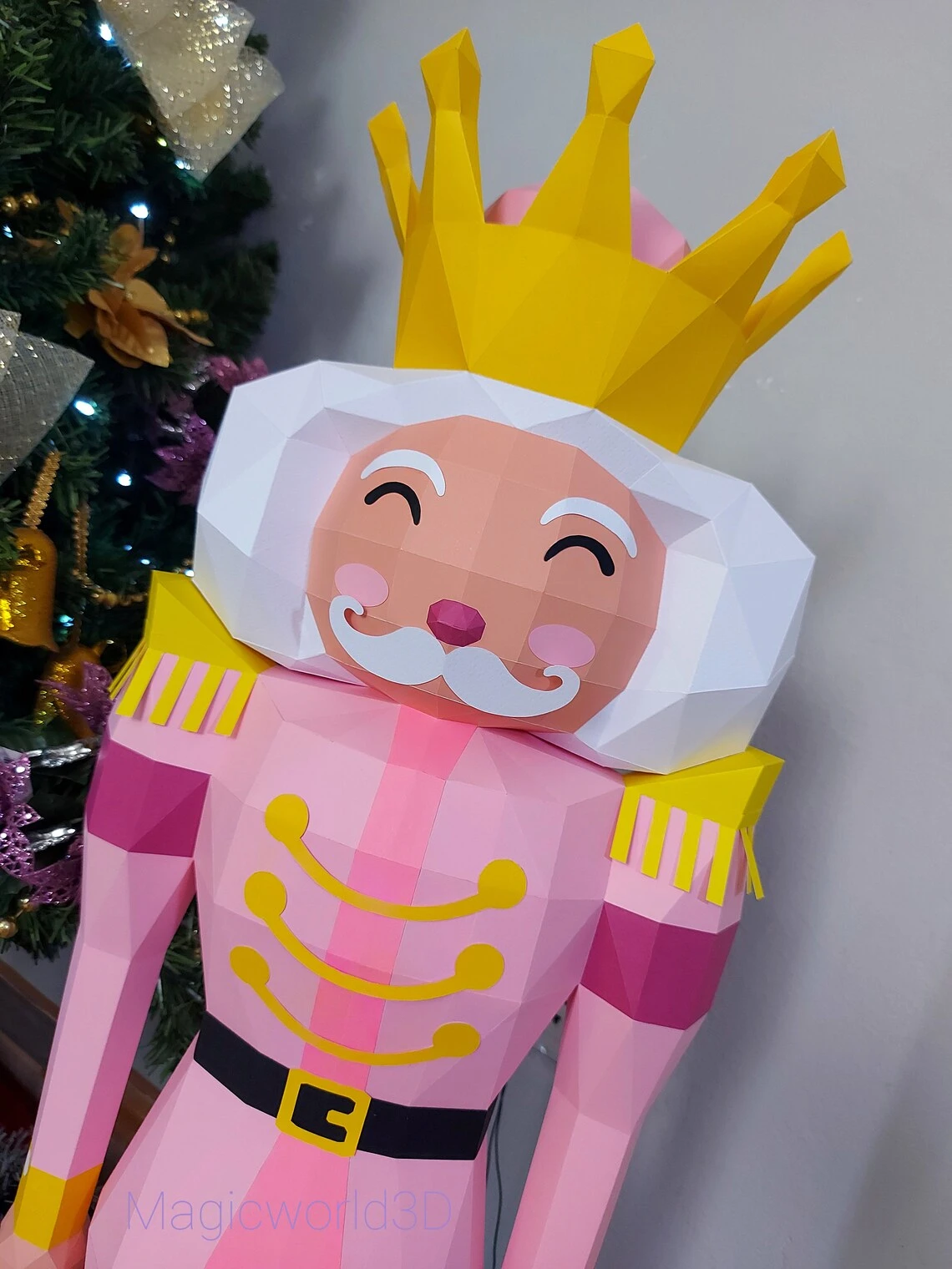 Nutcracker, Cascanueces Low Poly, Papercraft, PDF template, Paper model ...