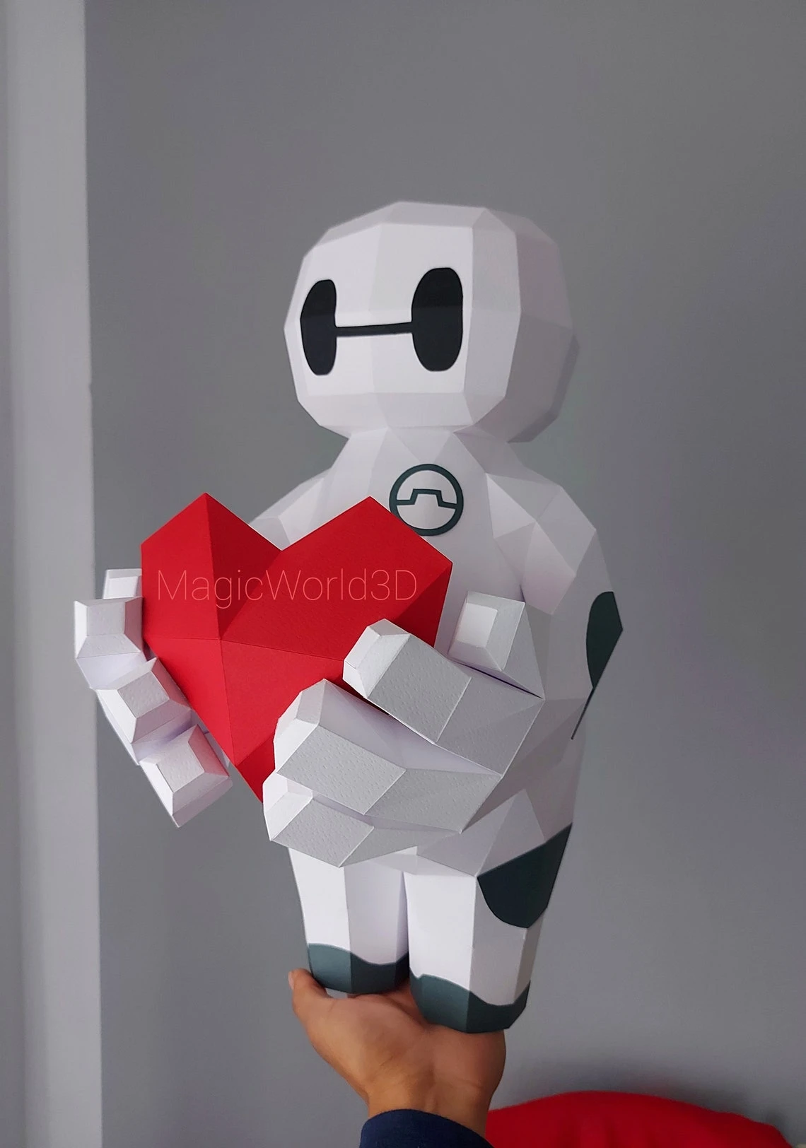 Baymax Love with Heart, San valentín Low Poly, Papercraft, PDF template, Paper model, Sculpture ...